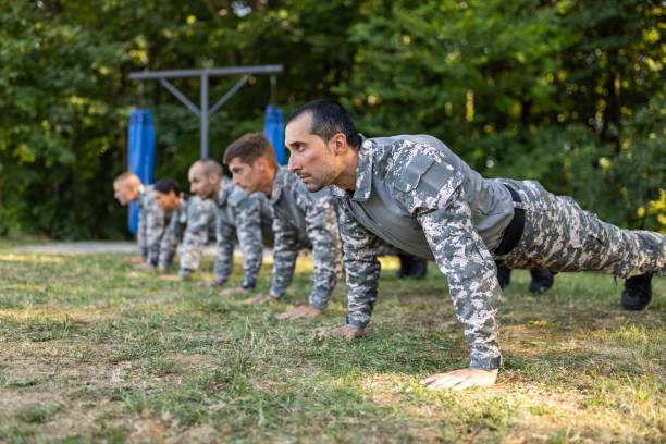 Entrenamiento militar para aumentar fuerza y resistencia